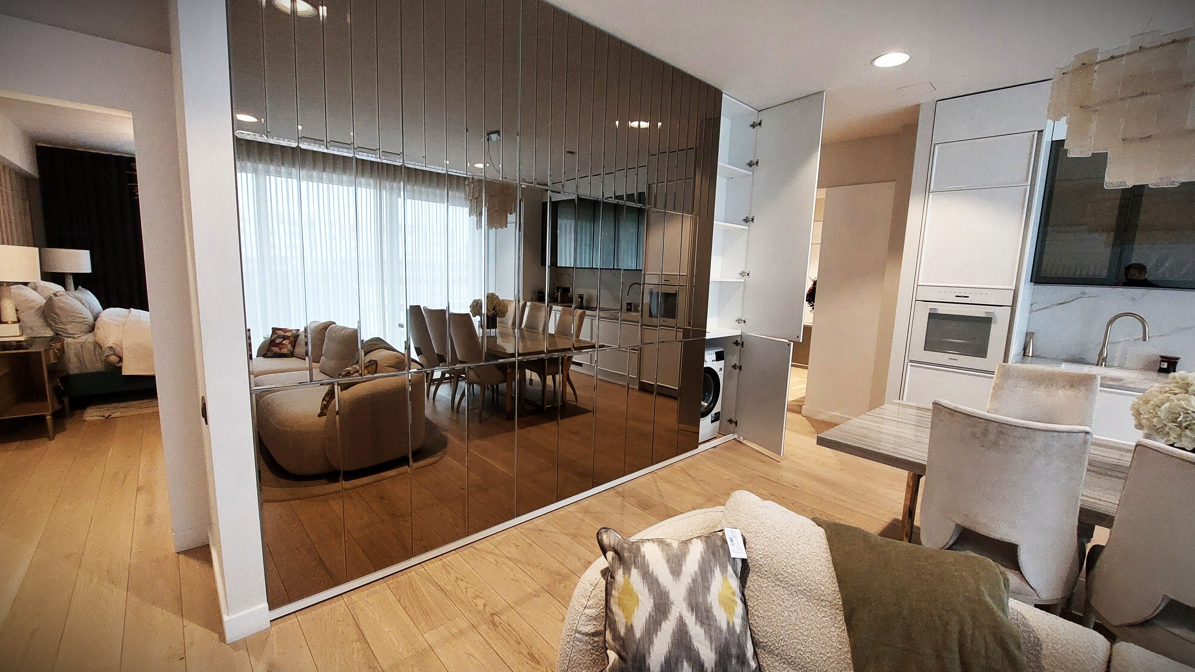 GALERIE FOTO | Cum arată un apartament nou cu trei camere de 170.000 de ...