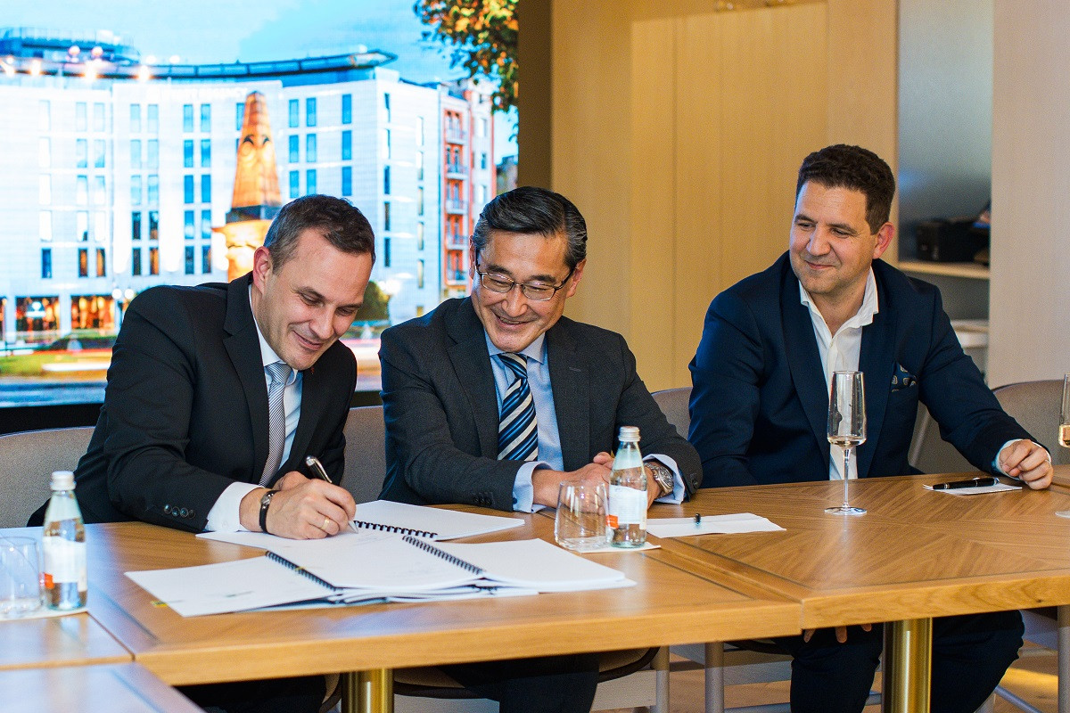 Aro Palace semnează acordul de franciză pentru primul hotel Hyatt din ...