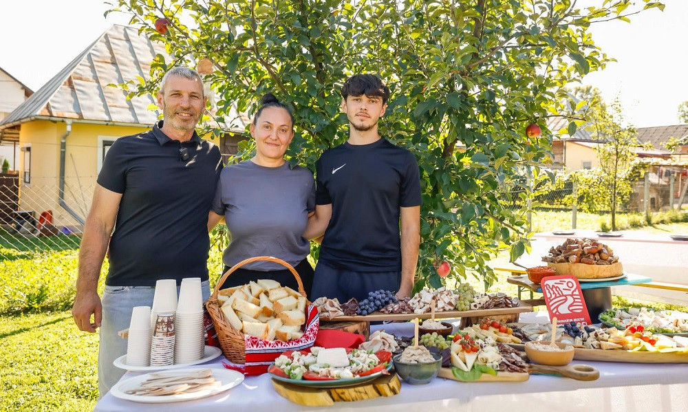 Gustul italian, în straie maramureșene: Povestea Salumeriei Berbești ...