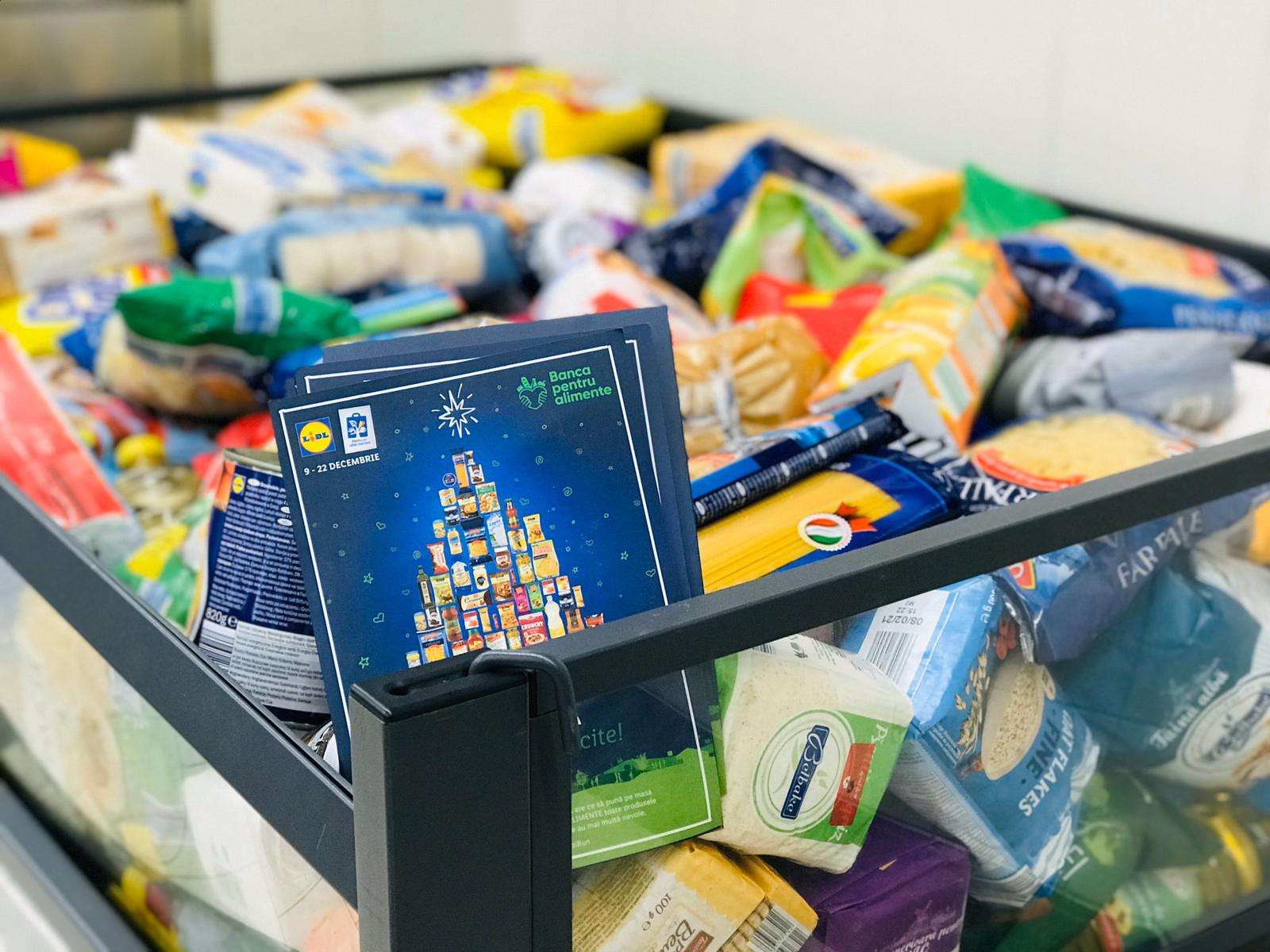 Clientii Lidl din patru orase au donat peste 16 tone de alimente pentru ...