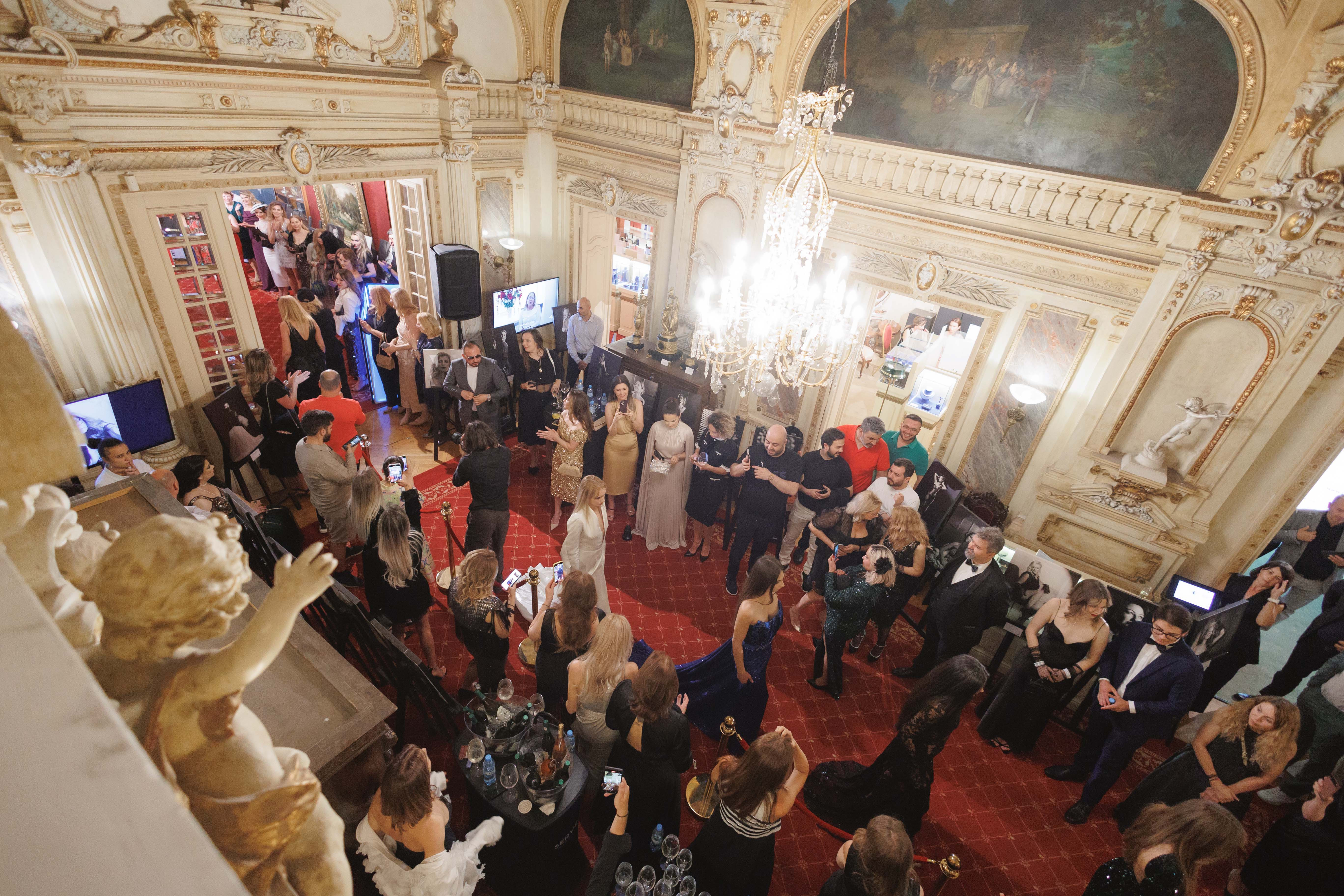 O Seară de Glamour si Arta la Palatul Cesianu Racoviță: Gala Old ...