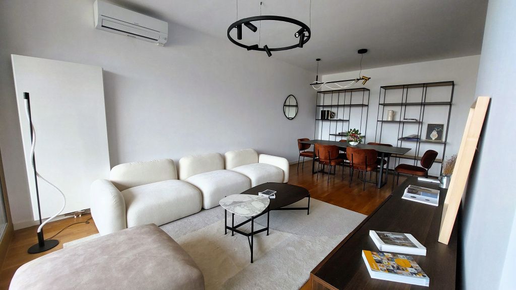 Cum arată un apartament nou cu două camere de 225.000 euro din centru ...