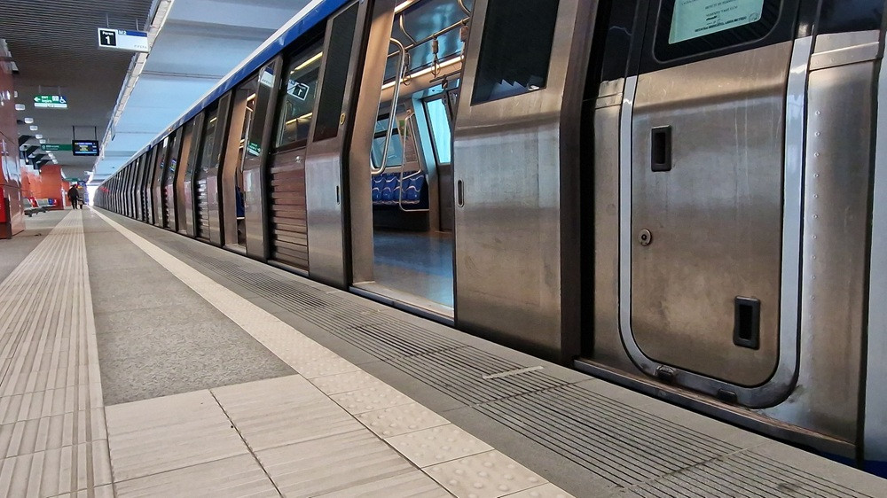 O nouă linie de metrou în București: Va avea 13 stații și va fi ...