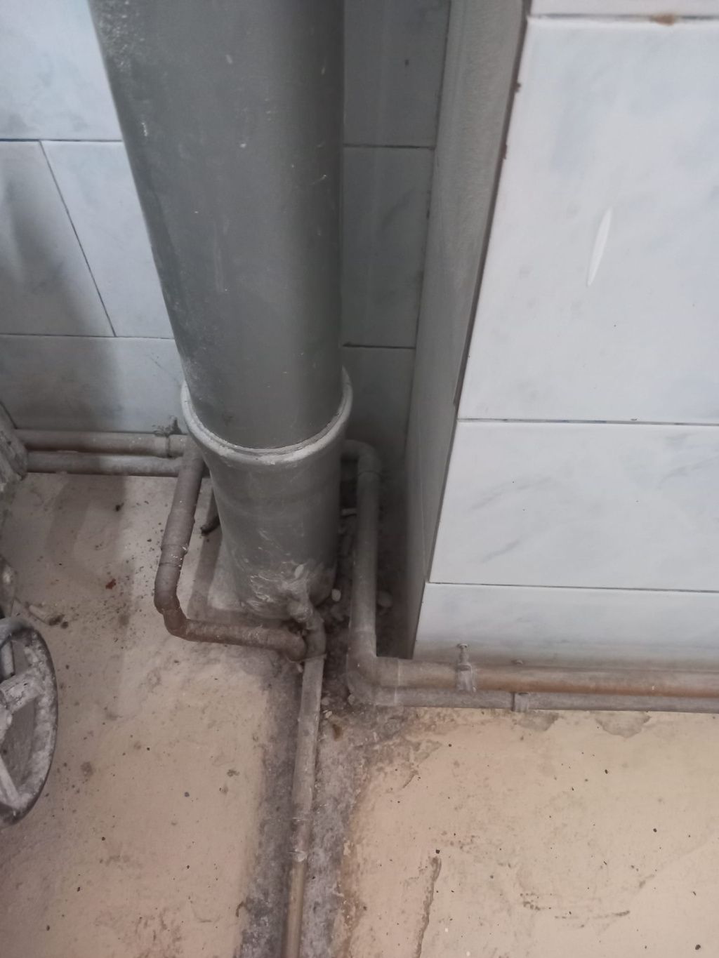 Ce a descoperit ANPC la o fabrică de pâine din București: mii de pâini ...
