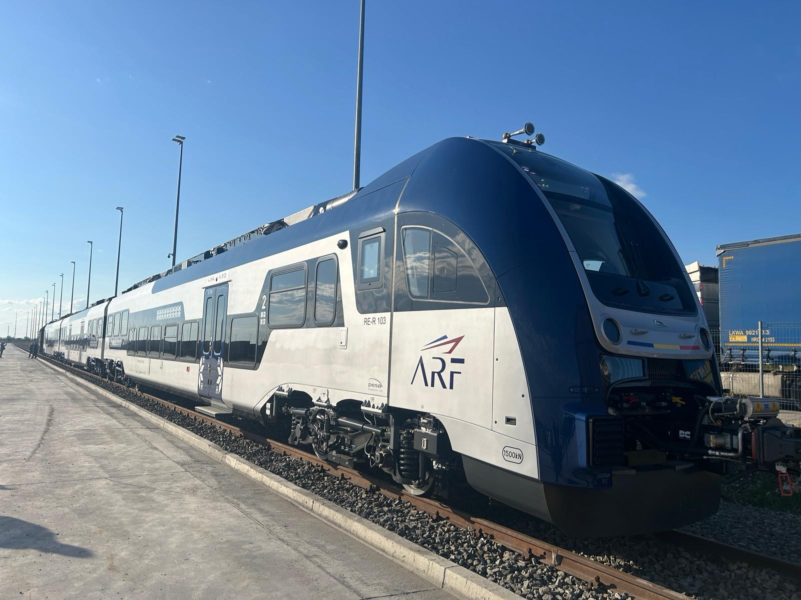 FOTO | Primul tren polonez Pesa din comanda de 561 milioane de euro a ...