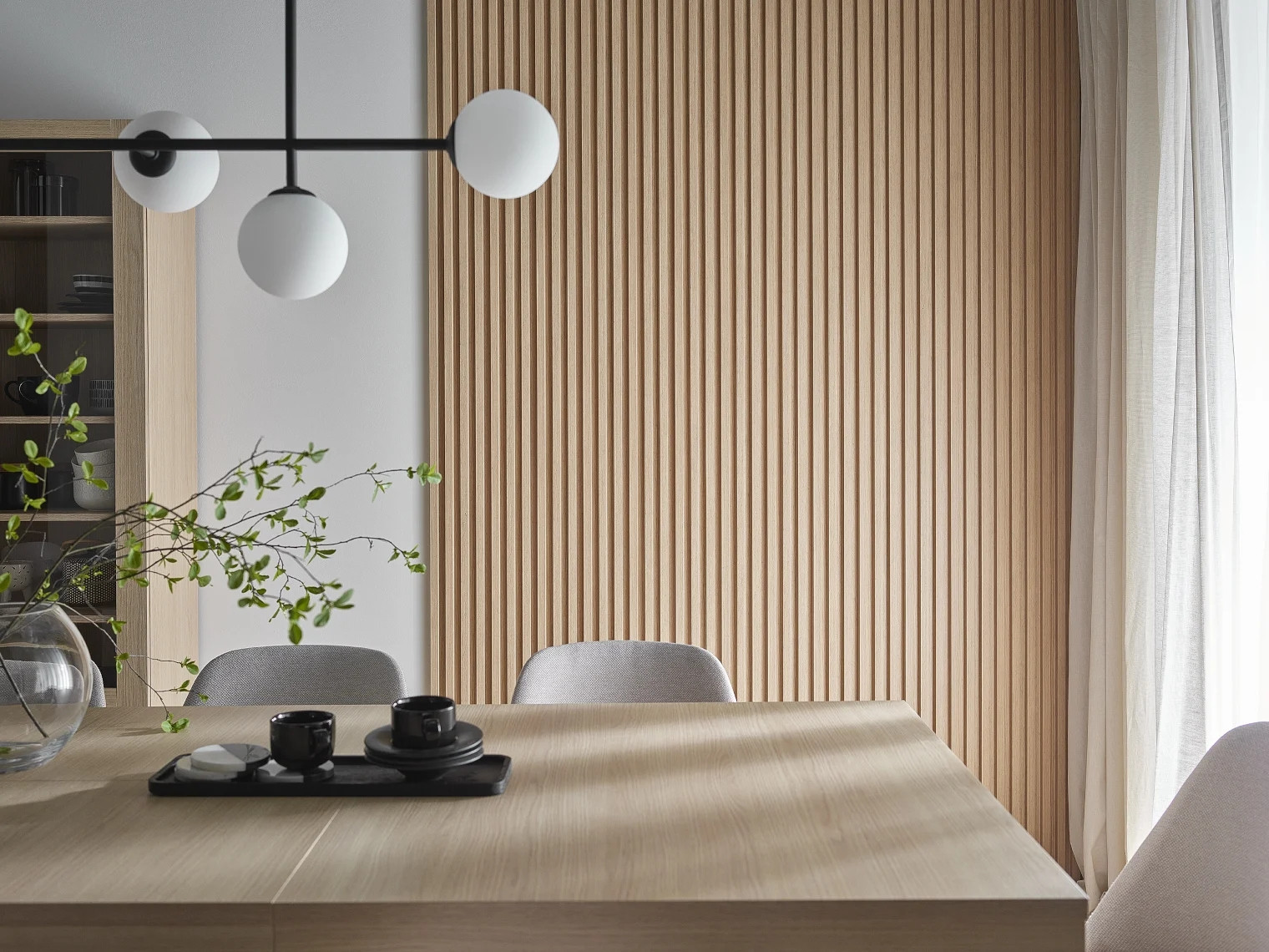 Riflaj Decorativ PVC pentru Perete: Avantaje, Montaj și Sfaturi Practice