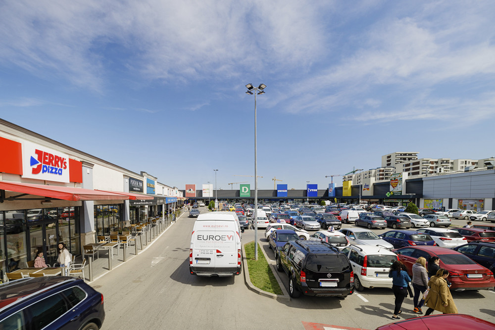 Tranzacție uriașă în domeniul spațiilor de retail. Mitiska vinde cele ...