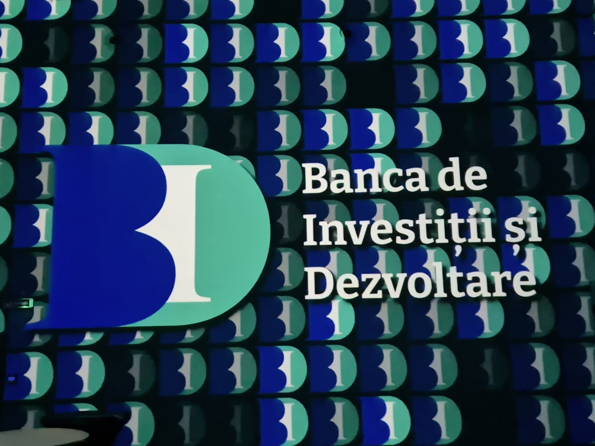 S-a lansat o nouă bancă de stat. Ce va face mai exact? Director General ...